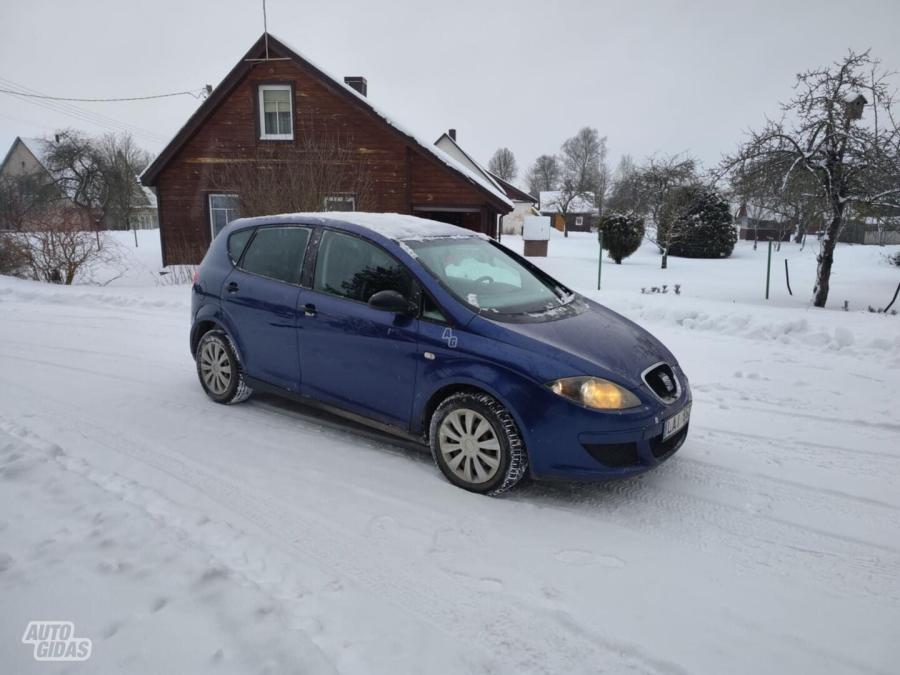SEAT Altea 2005 in Ignalina, with an engine capacity of 1.60 L and mileage of 245 thousand km for 1250 €, photo 4 on AUTOMOTO.COM.LV