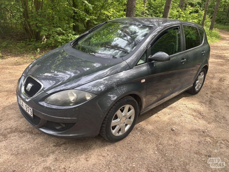 SEAT Altea 2005 in Alytus, with an engine capacity of 1.90 L and mileage of 324 thousand km for 2200 €, photo 1 on AUTOMOTO.COM.LV