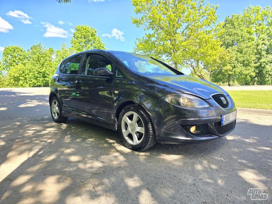 SEAT Altea 2005 in Radviliskis, with an engine capacity of 2.00 L and mileage of 285 thousand km for 2250 €, photo 7 on AUTOMOTO.COM.LV