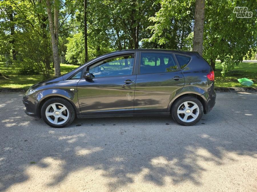 SEAT Altea 2005 in Radviliskis, with an engine capacity of 2.00 L and mileage of 285 thousand km for 2250 €, photo 13 on AUTOMOTO.COM.LV