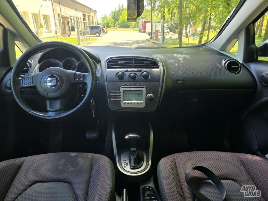 SEAT Altea 2005 in Radviliskis, with an engine capacity of 2.00 L and mileage of 285 thousand km for 2250 €, photo 18 on AUTOMOTO.COM.LV