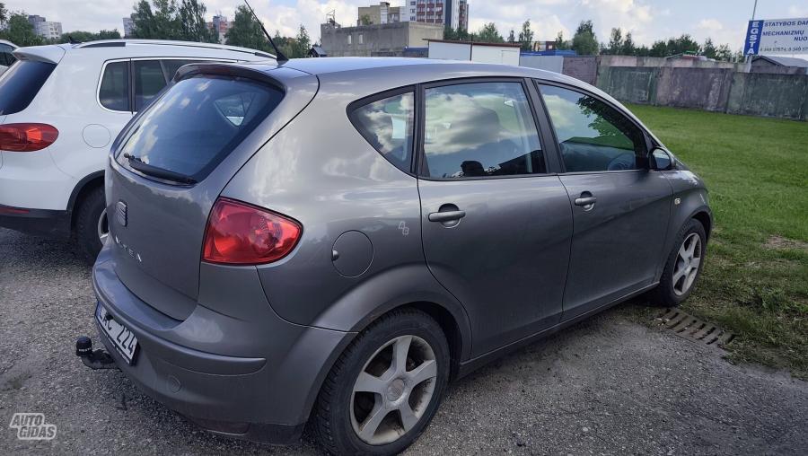 SEAT Altea 2005 in Marijampole, with an engine capacity of 2.00 L and mileage of 292 thousand km for 550 €, photo 6 on AUTOMOTO.COM.LV