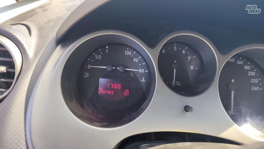 SEAT Altea 2005 in Marijampole, with an engine capacity of 2.00 L and mileage of 292 thousand km for 550 €, photo 12 on AUTOMOTO.COM.LV
