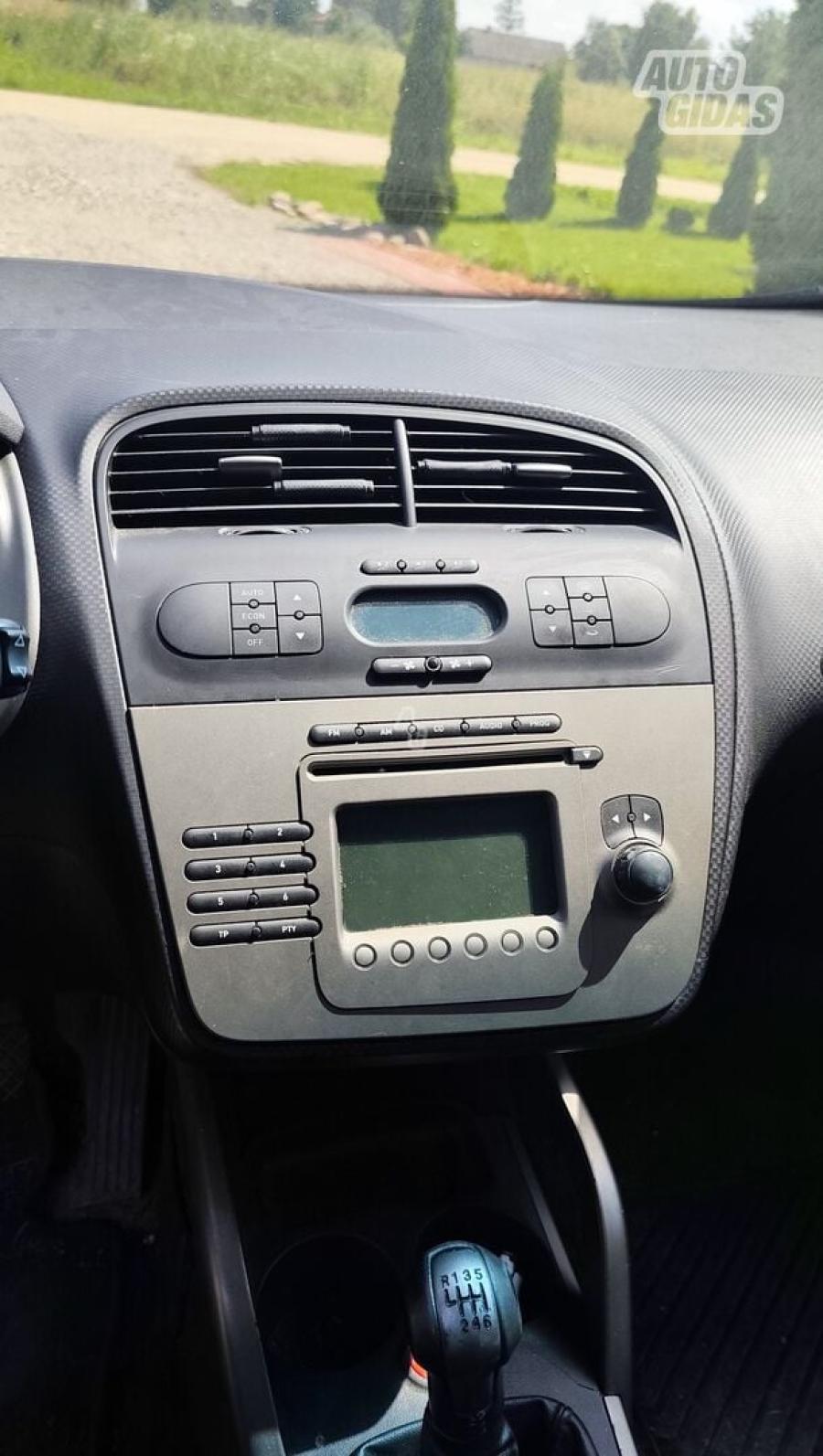 SEAT Altea 2005 in Marijampole, with an engine capacity of 2.00 L and mileage of 292 thousand km for 550 €, photo 13 on AUTOMOTO.COM.LV