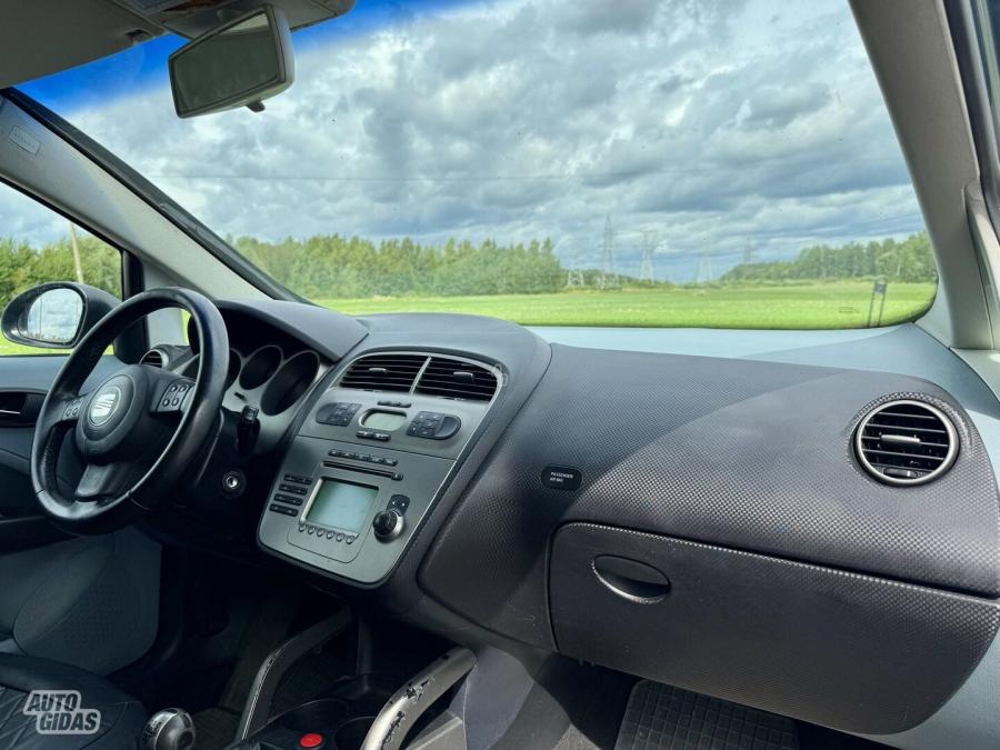 SEAT Altea 2005 in Panevezys, with an engine capacity of 1.90 L and mileage of 335 thousand km for 1150 €, photo 11 on AUTOMOTO.COM.LV