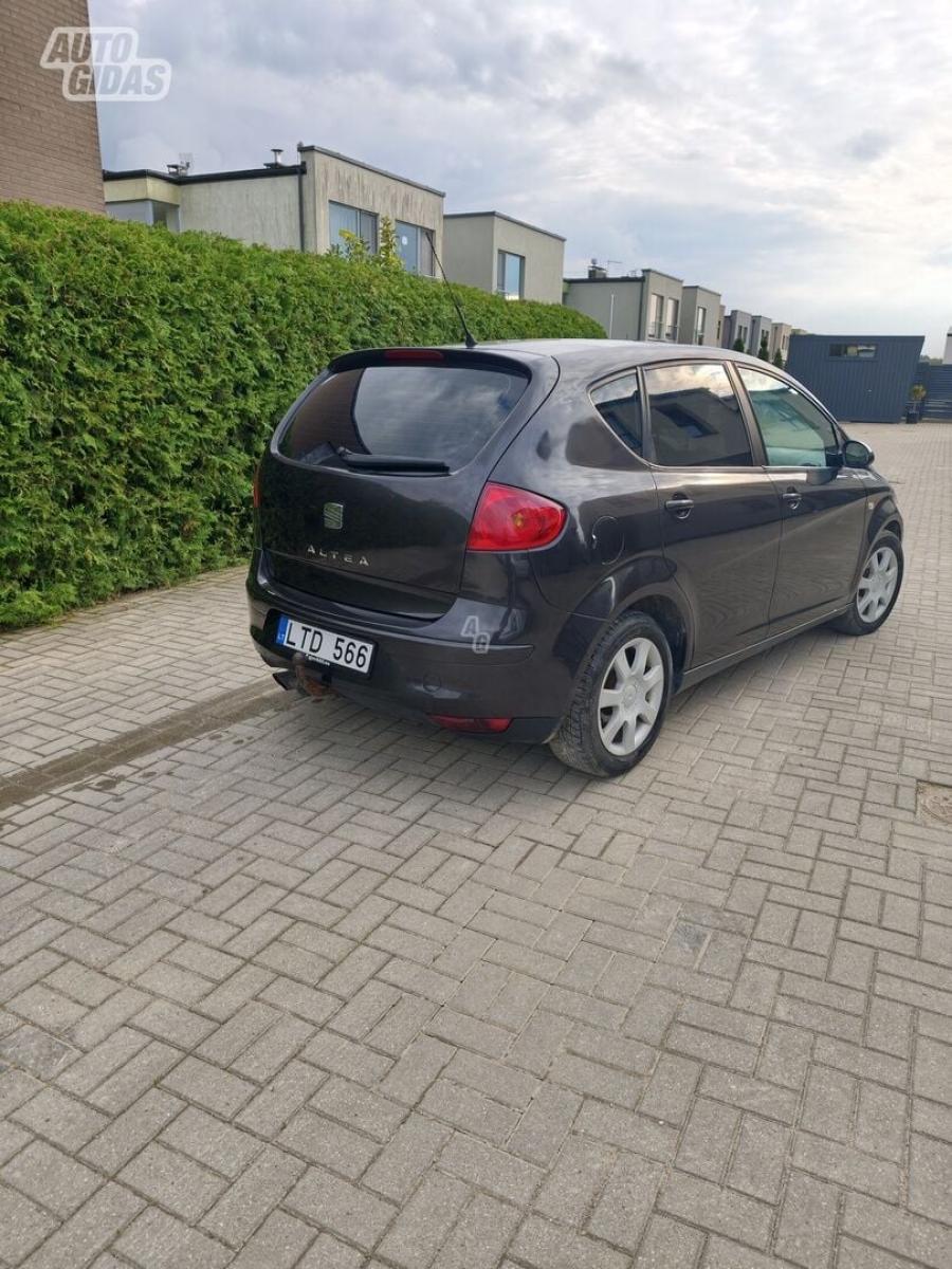 SEAT Altea 2005 in Kaunas, with an engine capacity of 1.90 L and mileage of 363 thousand km for 1200 €, photo 4 on AUTOMOTO.COM.LV
