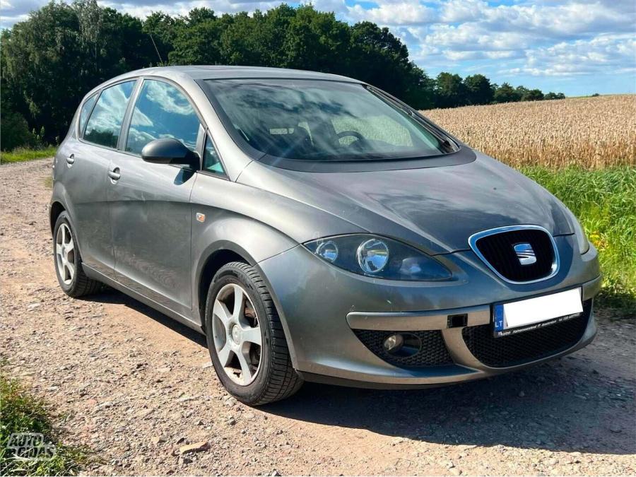 SEAT Altea 2005 in Marijampole, with an engine capacity of 2.00 L and mileage of 292 thousand km for 1000 €, photo 3 on AUTOMOTO.COM.LV
