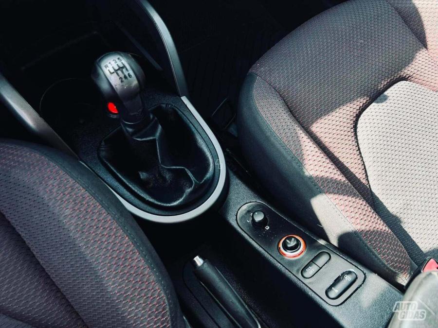 SEAT Altea 2005 in Marijampole, with an engine capacity of 2.00 L and mileage of 292 thousand km for 1000 €, photo 8 on AUTOMOTO.COM.LV