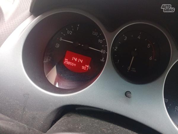 Сеат Алтеа 2005 в Молетай на AUTOMOTO.COM.LV Сеат Алтеа 2005 в Молетай, объемом двигателя 1.90 л и пробегом 299 тыс. км за 1000 €, фото 7 на AUTOMOTO.COM.LV