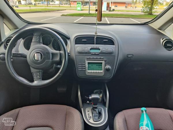 SEAT Altea 2006 in Siauliai, with an engine capacity of 2.00 L and mileage of 260 thousand km for 1250 €, photo 6 on AUTOMOTO.COM.LV