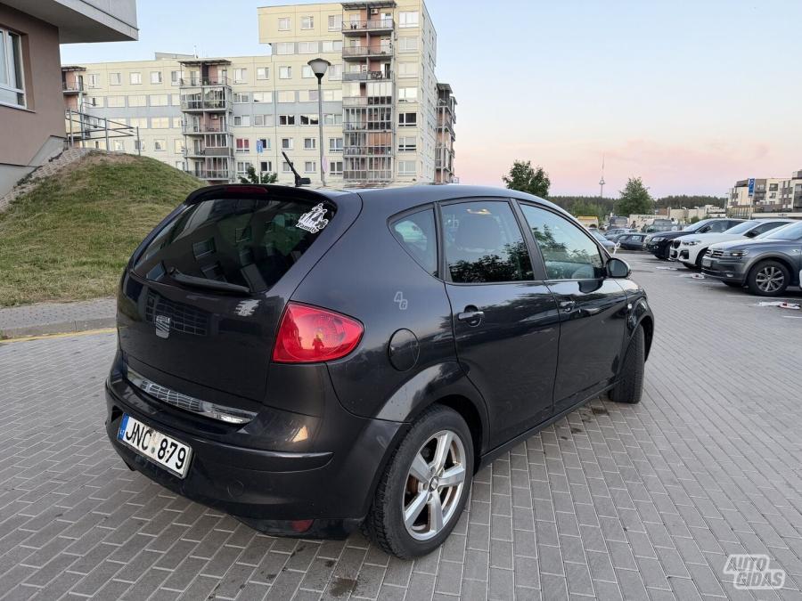 SEAT Altea 2006 in Vilnius, with an engine capacity of 1.90 L and mileage of 335 thousand km for 2000 €, photo 6 on AUTOMOTO.COM.LV