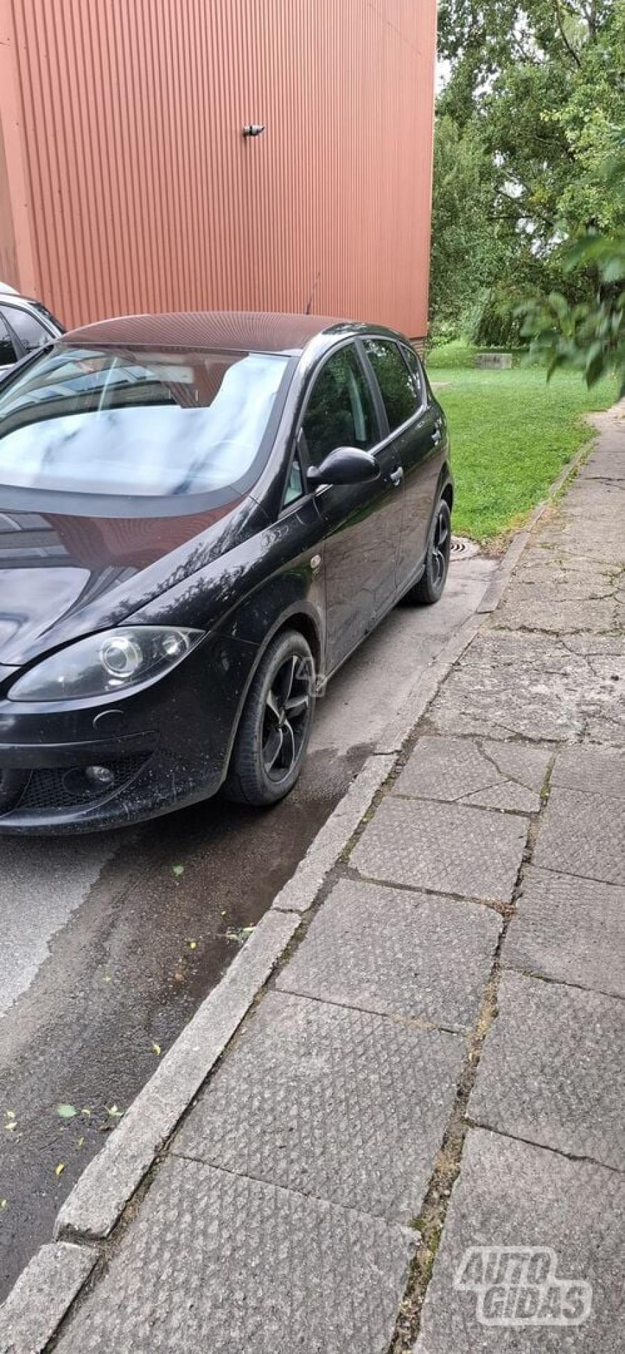 SEAT Altea 2006 Klaipėda, ar dzinēja tilpumu 2.00 L un nobraukumu 330 tūkst. km par 1300 €, foto 4 vietnē AUTOMOTO.COM.LV