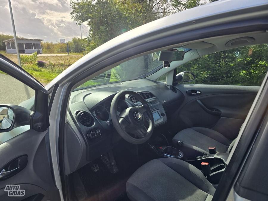 SEAT Altea 2006 Telšiai, ar dzinēja tilpumu 1.90 L un nobraukumu 323 tūkst. km par 2000 €, foto 11 vietnē AUTOMOTO.COM.LV