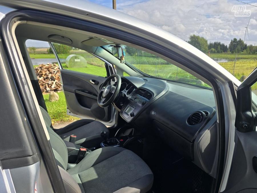 SEAT Altea 2006 Telšiai, ar dzinēja tilpumu 1.90 L un nobraukumu 323 tūkst. km par 2000 €, foto 13 vietnē AUTOMOTO.COM.LV