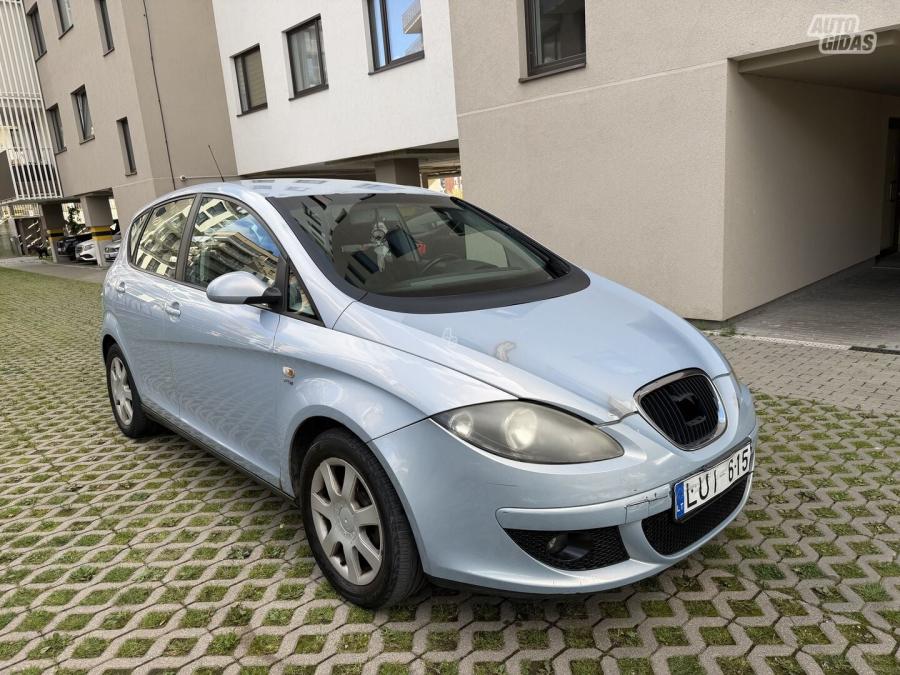 SEAT Altea 2006 in Vilnius, with an engine capacity of 2.00 L and mileage of 247 thousand km for 1000 €, photo 4 on AUTOMOTO.COM.LV