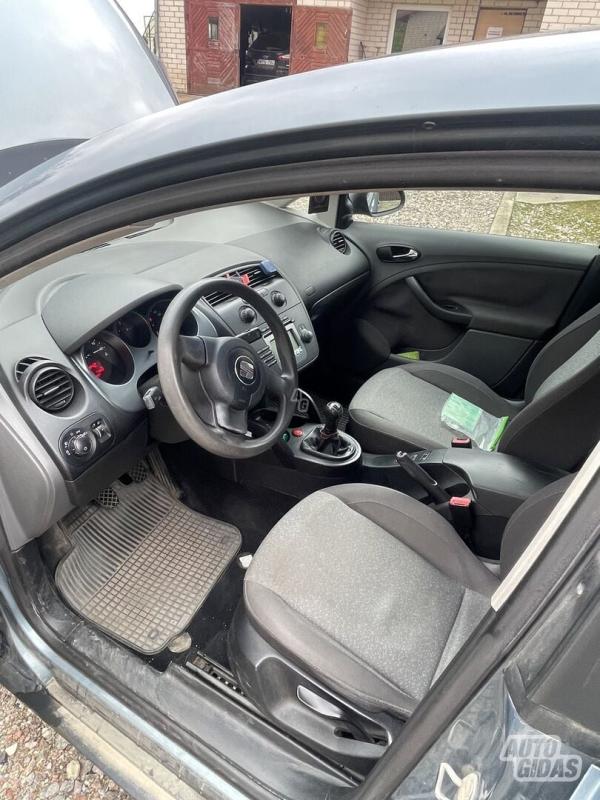 SEAT Altea 2007 in Marijampole, with an engine capacity of 1.90 L and mileage of 309 thousand km for 900 €, photo 10 on AUTOMOTO.COM.LV