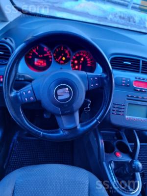 SEAT Altea 2007 Rīga, ar dzinēja tilpumu 2.00 L un nobraukumu 283 tūkst. km par 1900 €, foto  vietnē AUTOMOTO.COM.LV