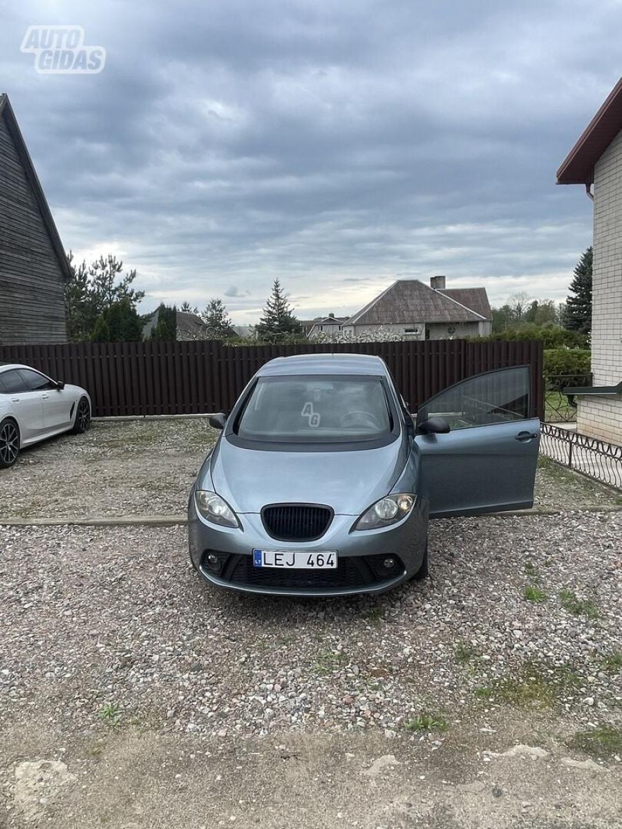 SEAT Altea 2007 in Marijampole, with an engine capacity of 1.90 L and mileage of 309 thousand km for 800 €, photo 5 on AUTOMOTO.COM.LV