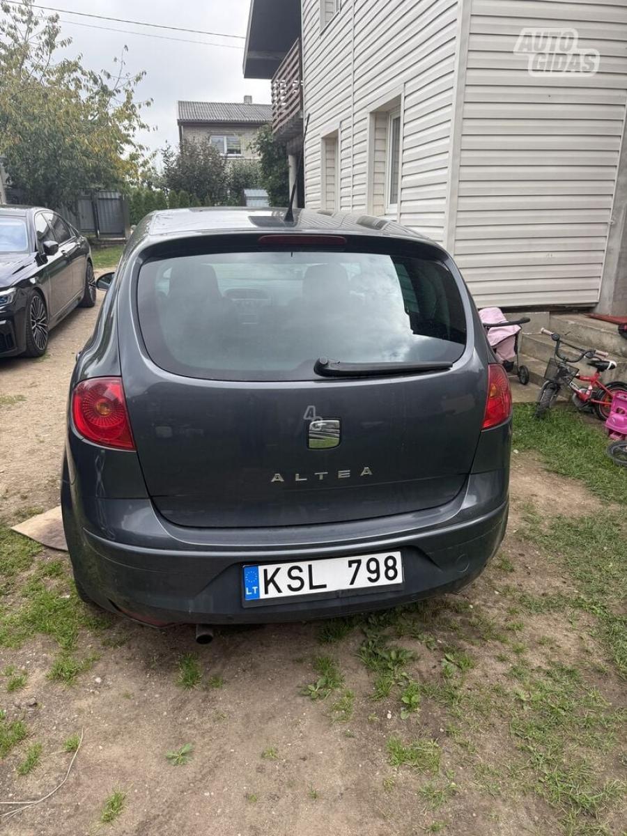 SEAT Altea 2007 Kauņa, ar dzinēja tilpumu 1.90 L un nobraukumu 219 tūkst. km par 1800 €, foto 6 vietnē AUTOMOTO.COM.LV