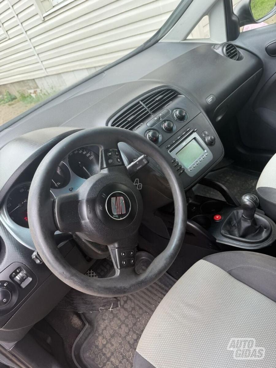 SEAT Altea 2007 Kauņa, ar dzinēja tilpumu 1.90 L un nobraukumu 219 tūkst. km par 1800 €, foto 8 vietnē AUTOMOTO.COM.LV
