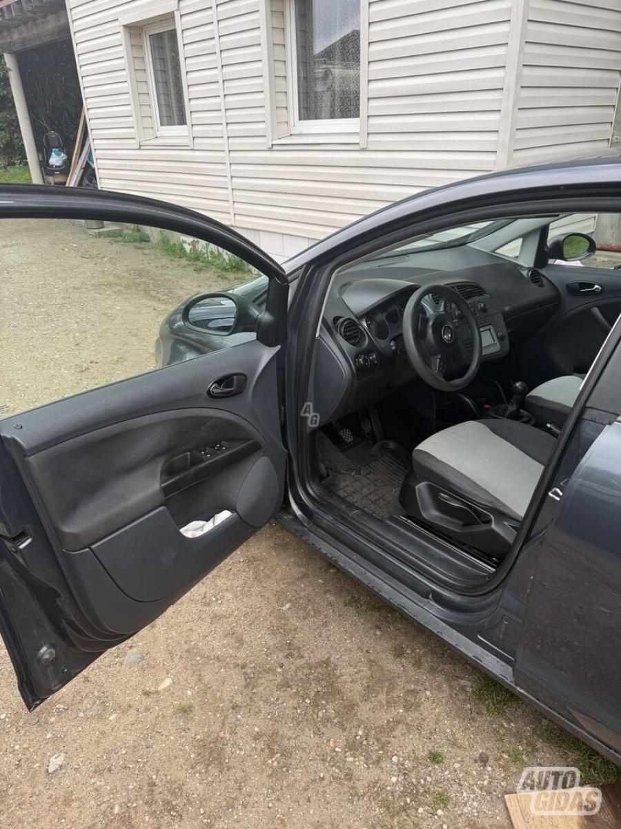 SEAT Altea 2007 Kauņa, ar dzinēja tilpumu 1.90 L un nobraukumu 219 tūkst. km par 1800 €, foto 12 vietnē AUTOMOTO.COM.LV