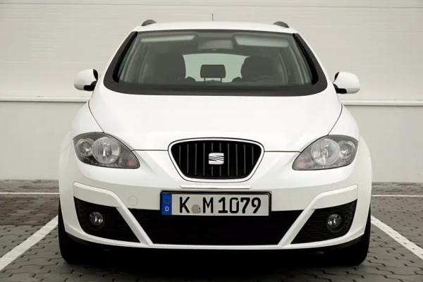 SEAT Altea 2012 in Riga, with an engine capacity of 1.60 L and mileage of 193 thousand km for 4600 €, photo 3 on AUTOMOTO.COM.LV