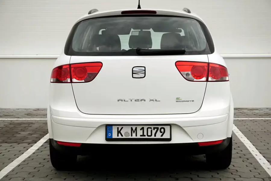 SEAT Altea 2012 in Riga, with an engine capacity of 1.60 L and mileage of 193 thousand km for 4600 €, photo 9 on AUTOMOTO.COM.LV