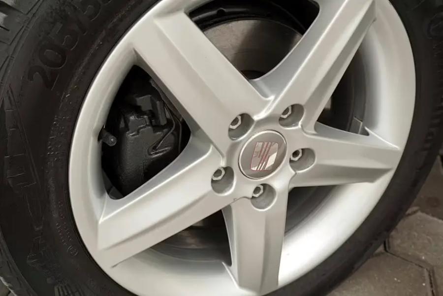 SEAT Altea 2012 in Riga, with an engine capacity of 1.60 L and mileage of 193 thousand km for 4600 €, photo 23 on AUTOMOTO.COM.LV
