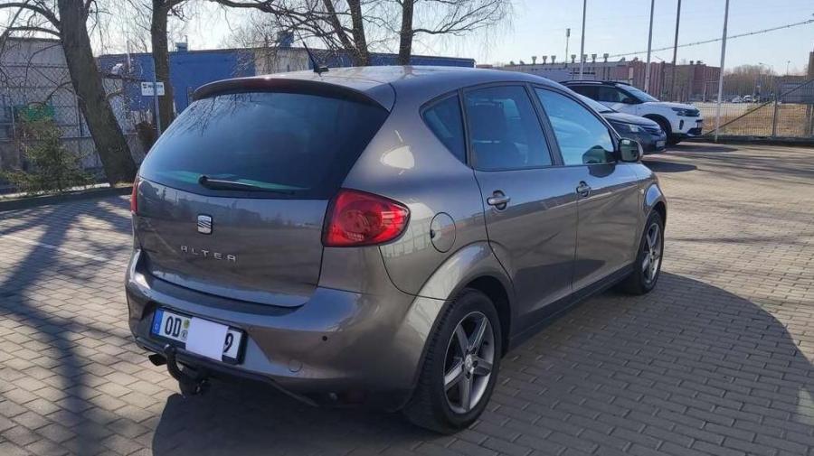 SEAT Altea 2014 in Klaipeda, with an engine capacity of 1.60 L and mileage of 198 thousand km for 4850 €, photo 5 on AUTOMOTO.COM.LV