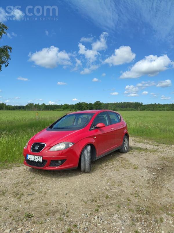 Sarkans SEAT Altea 2004 Dobele, ar dzinēja tilpumu 1.90 L un nobraukumu 297 tūkst. km par 1700 €, foto 1 vietnē AUTOMOTO.COM.LV