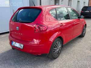 Sarkans SEAT Altea 2004 Daugavpils, ar dzinēja tilpumu 2.00 L un nobraukumu 311 tūkst. km par 1500 €, foto 4 vietnē AUTOMOTO.COM.LV