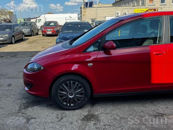 Sarkans SEAT Altea 2004 Daugavpils, ar dzinēja tilpumu 2.00 L un nobraukumu 311 tūkst. km par 1500 €, foto 7 vietnē AUTOMOTO.COM.LV