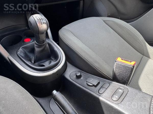 Sarkans SEAT Altea 2004 Daugavpils, ar dzinēja tilpumu 2.00 L un nobraukumu 311 tūkst. km par 1500 €, foto 10 vietnē AUTOMOTO.COM.LV