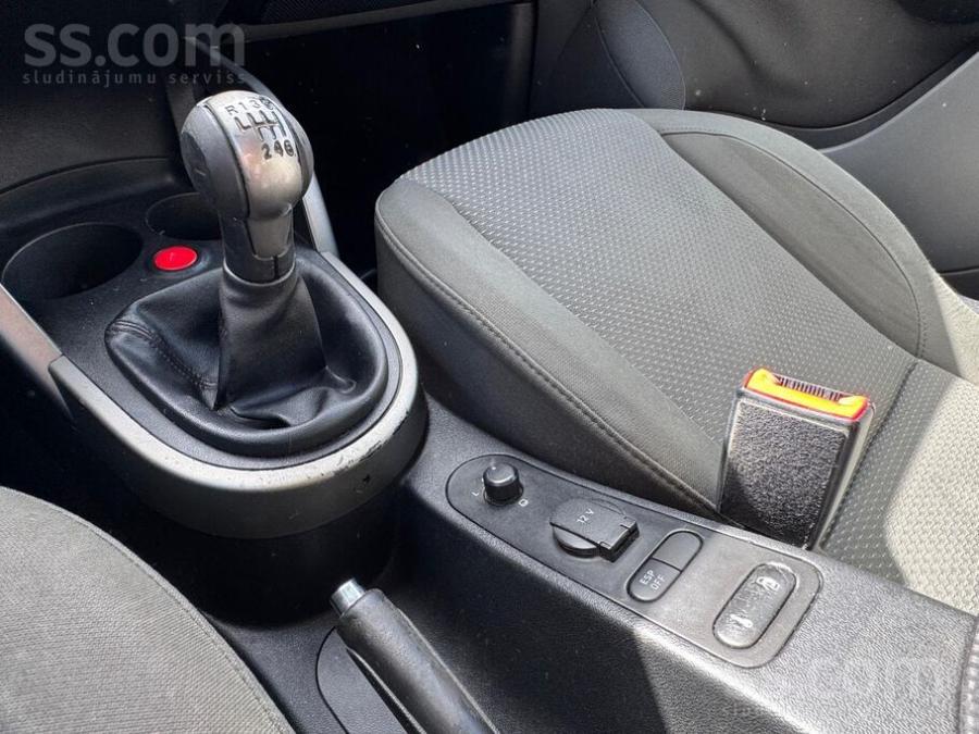 Sarkans SEAT Altea 2004 Daugavpils, ar dzinēja tilpumu 2.00 L un nobraukumu 311 tūkst. km par 1500 €, foto 11 vietnē AUTOMOTO.COM.LV