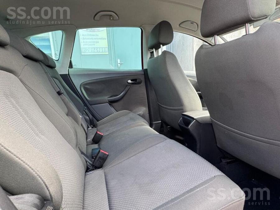 Sarkans SEAT Altea 2004 Daugavpils, ar dzinēja tilpumu 2.00 L un nobraukumu 311 tūkst. km par 1500 €, foto 14 vietnē AUTOMOTO.COM.LV