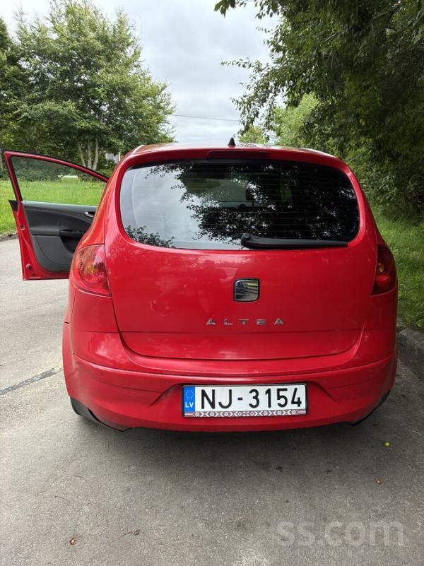 Sarkans SEAT Altea 2004 Liepāja, ar dzinēja tilpumu 2.00 L un nobraukumu 244 tūkst. km par 990 €, foto 5 vietnē AUTOMOTO.COM.LV