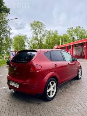 Red SEAT Altea 2005 in Riga, with an engine capacity of 2.00 L and mileage of 340 thousand km for 1500 €, photo 4 on AUTOMOTO.COM.LV