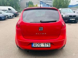 Red SEAT Altea 2005 in Vilnius, with an engine capacity of 1.60 L and mileage of 266 thousand km for 1500 €, photo 5 on AUTOMOTO.COM.LV