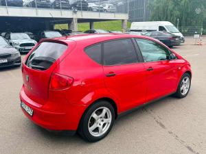 Red SEAT Altea 2005 in Vilnius, with an engine capacity of 1.60 L and mileage of 266 thousand km for 1500 €, photo 7 on AUTOMOTO.COM.LV