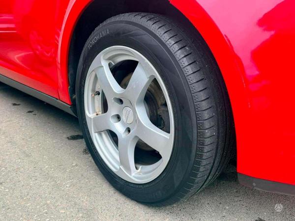 Red SEAT Altea 2005 in Vilnius, with an engine capacity of 1.60 L and mileage of 266 thousand km for 1500 €, photo 9 on AUTOMOTO.COM.LV