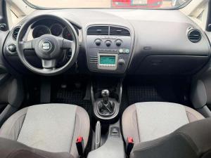 Red SEAT Altea 2005 in Vilnius, with an engine capacity of 1.60 L and mileage of 266 thousand km for 1500 €, photo 13 on AUTOMOTO.COM.LV