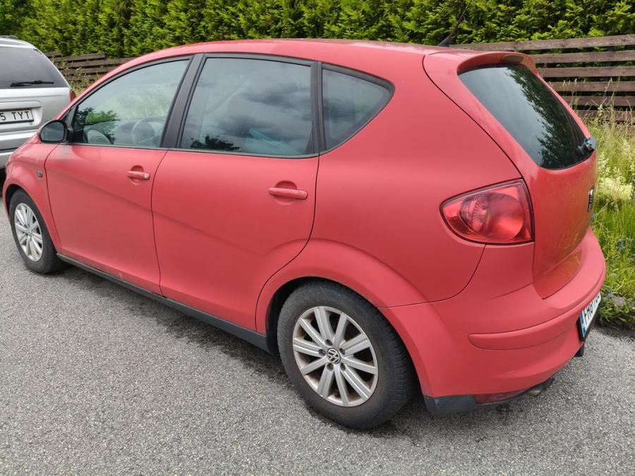 Sarkans SEAT Altea 2006 Tallina, ar dzinēja tilpumu 2.00 L un nobraukumu 250 tūkst. km par 900 €, foto 7 vietnē AUTOMOTO.COM.LV