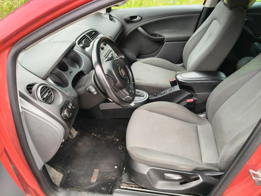 Sarkans SEAT Altea 2006 Tallina, ar dzinēja tilpumu 2.00 L un nobraukumu 250 tūkst. km par 900 €, foto 9 vietnē AUTOMOTO.COM.LV