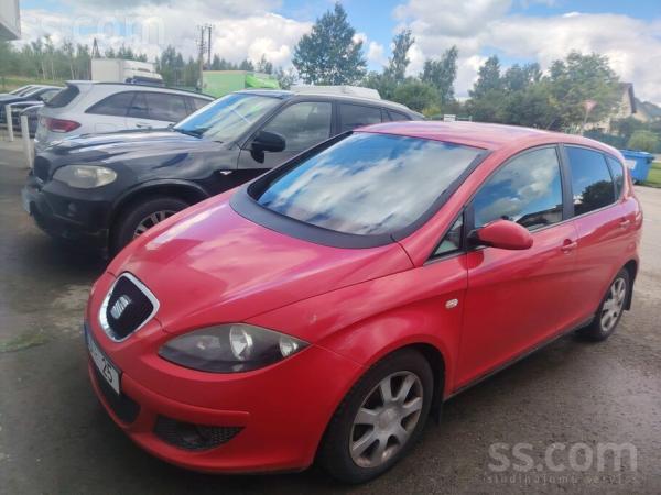 Red SEAT Altea 2006 in Riga, with an engine capacity of 2.00 L and mileage of 217 thousand km for 1800 €, photo 1 on AUTOMOTO.COM.LV