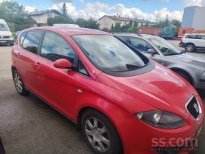 Красный Сеат Алтеа 2006 в Рига, объемом двигателя 2.00 л и пробегом 217 тыс. км за 1800 €, фото 3 на AUTOMOTO.COM.LV