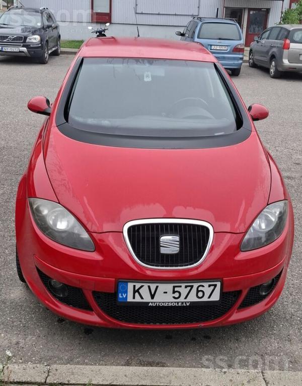 Red SEAT Altea 2006 in Daugavpils, with an engine capacity of 1.90 L and mileage of 277 thousand km for 1300 €, photo 1 on AUTOMOTO.COM.LV