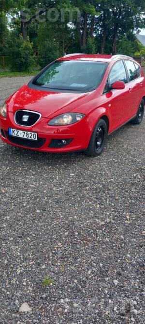 Красный Сеат Алтеа 2007 в Цесис, объемом двигателя 1.90 л и пробегом 280 тыс. км за 1990 €, фото  на AUTOMOTO.COM.LV