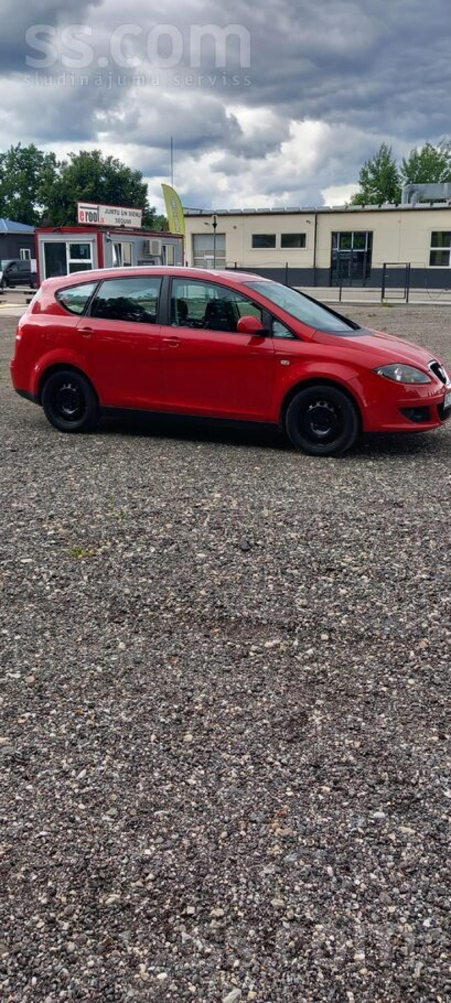Red SEAT Altea 2007 in Cesis, with an engine capacity of 1.90 L and mileage of 280 thousand km for 1990 €, photo 4 on AUTOMOTO.COM.LV