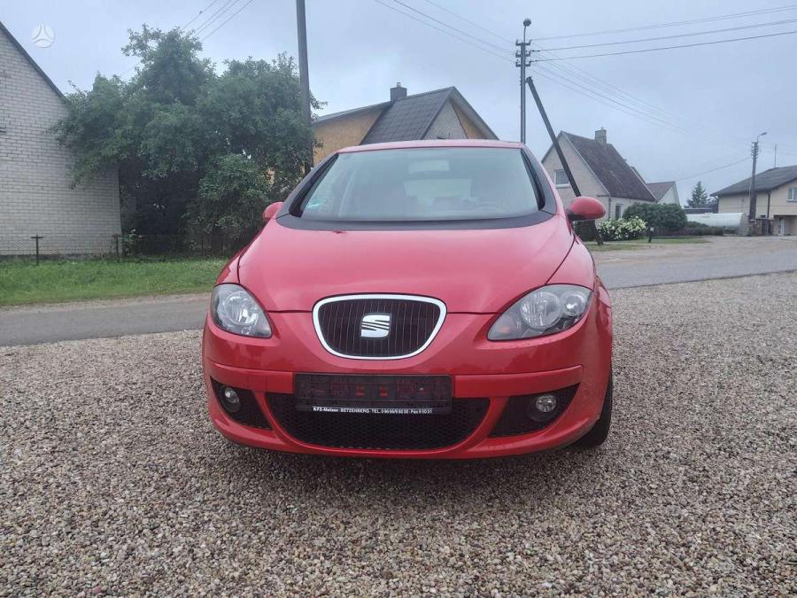 Sarkans SEAT Altea 2008 Rokiškis, ar dzinēja tilpumu 1.60 L un nobraukumu 176 tūkst. km par 2400 €, foto 1 vietnē AUTOMOTO.COM.LV