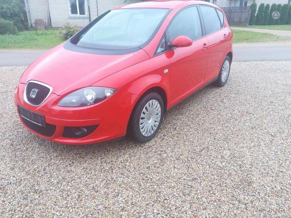 Sarkans SEAT Altea 2008 Rokiškis, ar dzinēja tilpumu 1.60 L un nobraukumu 176 tūkst. km par 2400 €, foto 3 vietnē AUTOMOTO.COM.LV